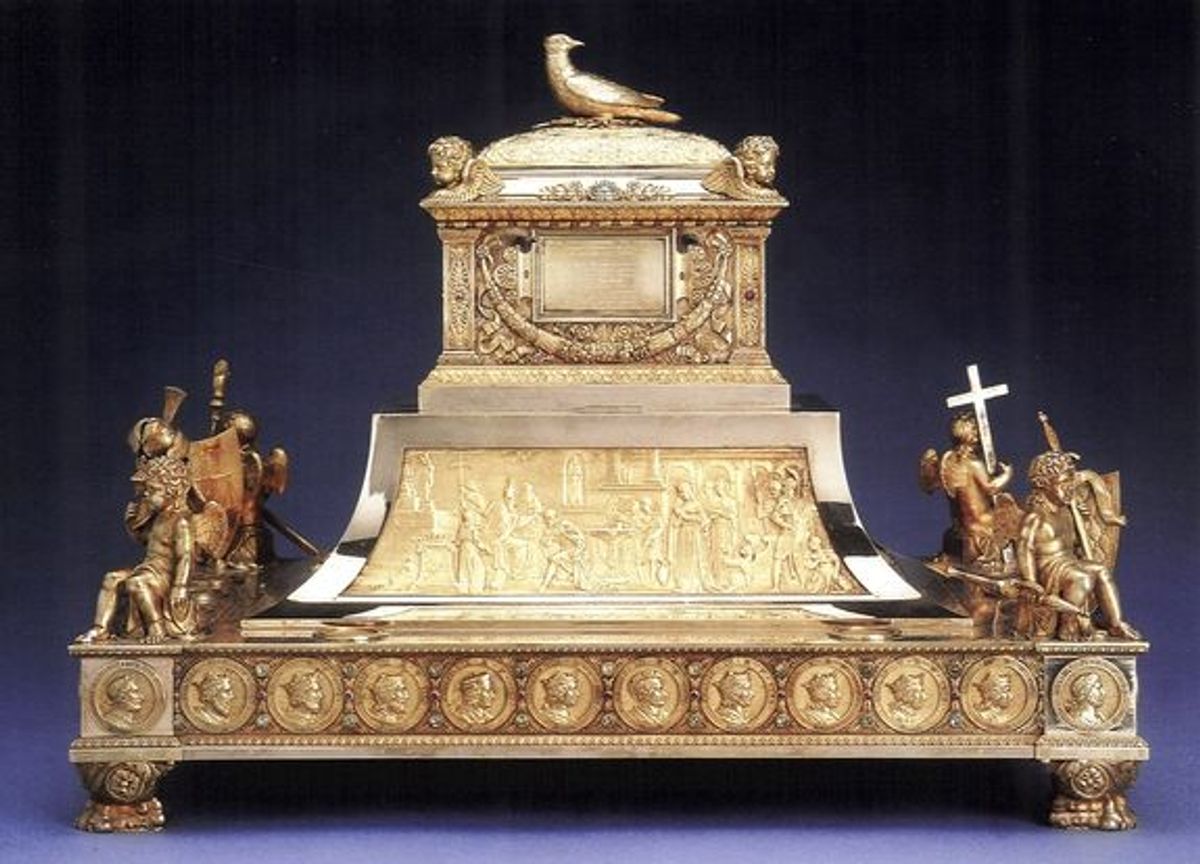 The Majesty of Marie's Crown: A Historical Gem – MySilverStandard